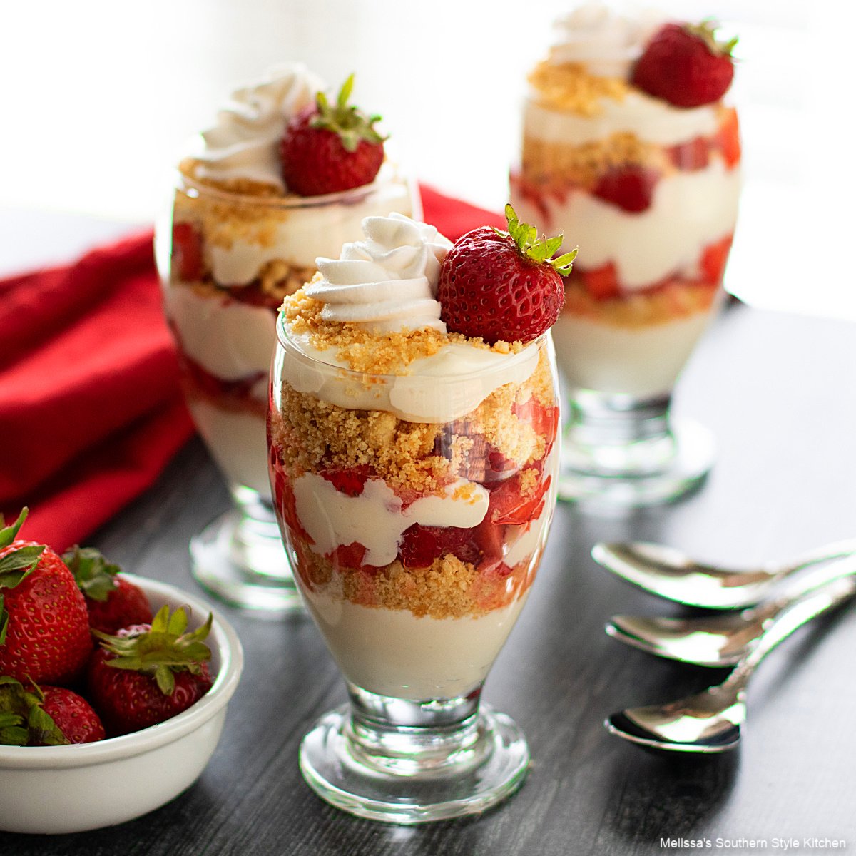 Strawberry Parfaits Recipe - applecrisprecipe